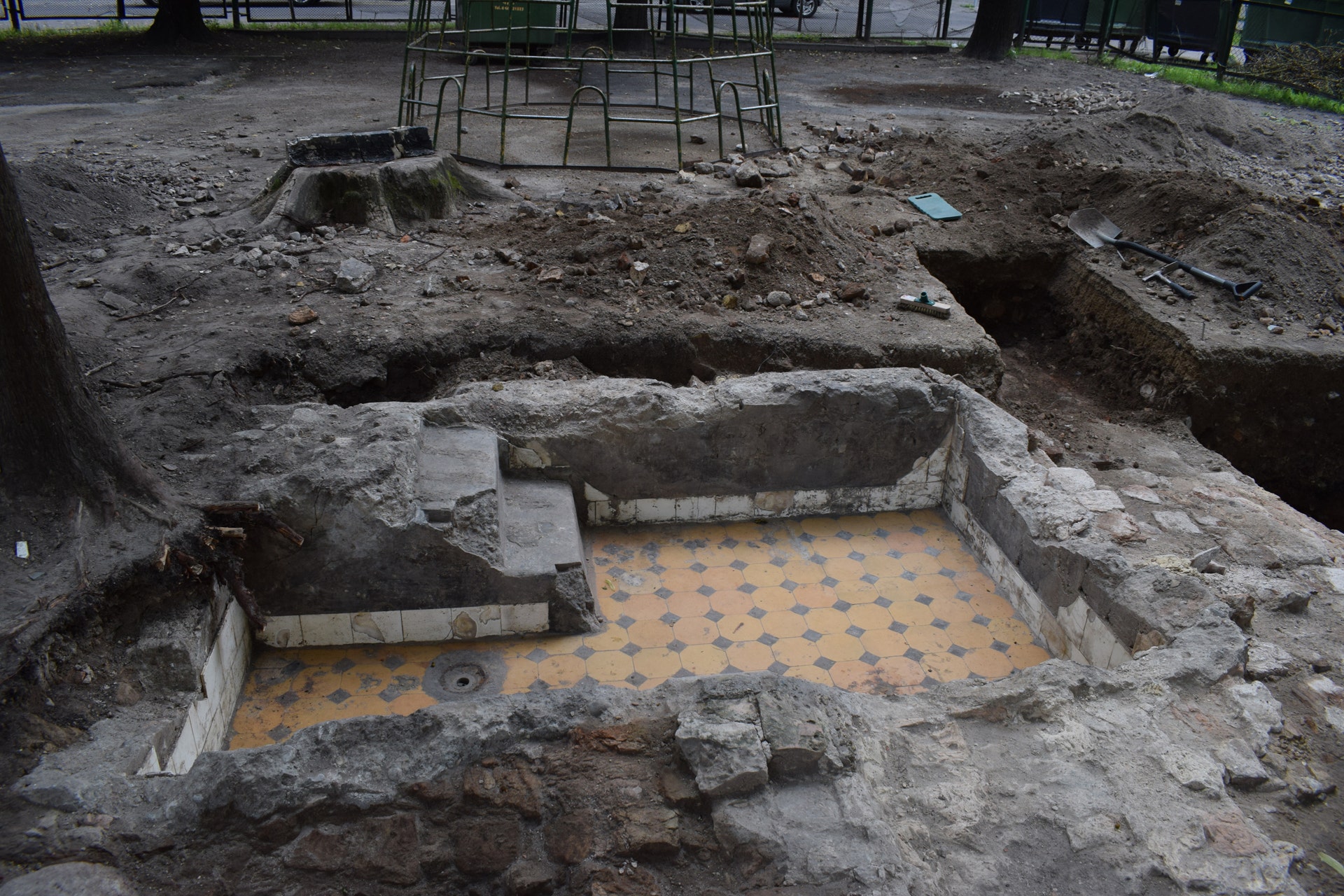 Holocaust discovery: Ritual baths uncovered in synagogue complex ...