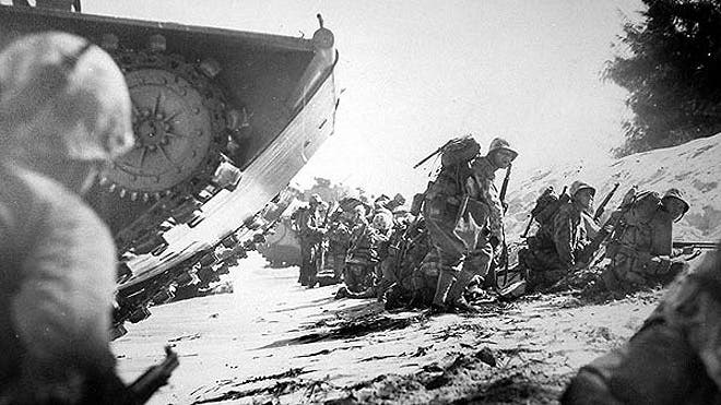 Family gets belongings found with remains of American WWII soldier ...