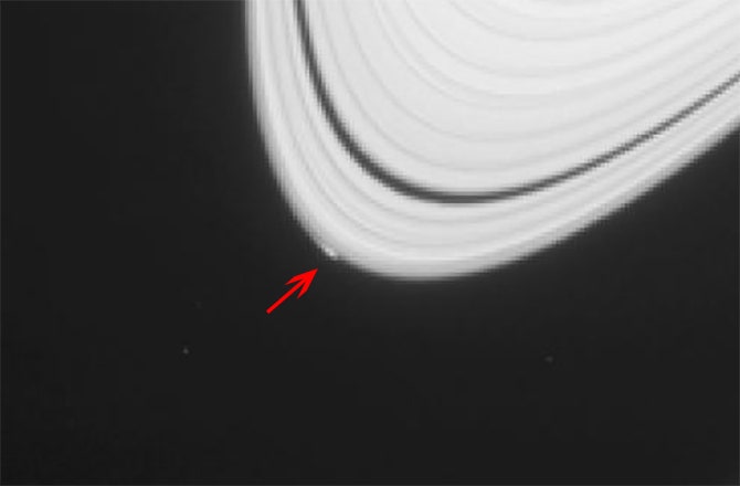 Saturn may have given birth to a baby moon, astronomers say | Fox News