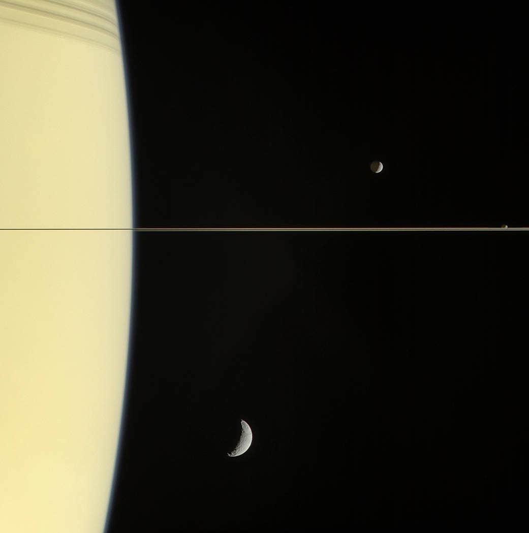 Saturn's gorgeous rings and 3 moons shine in stunning Cassini photo ...