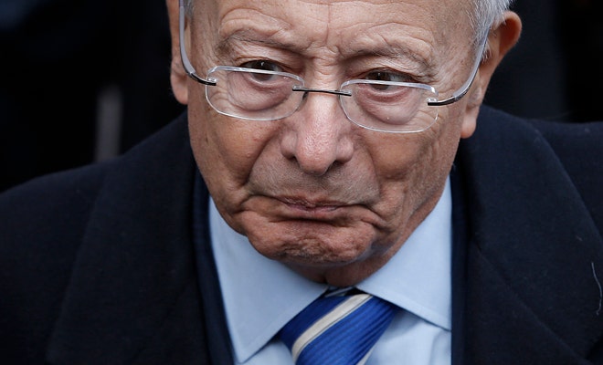 Ex-US senator escorted off plane for making a commotion | Fox News