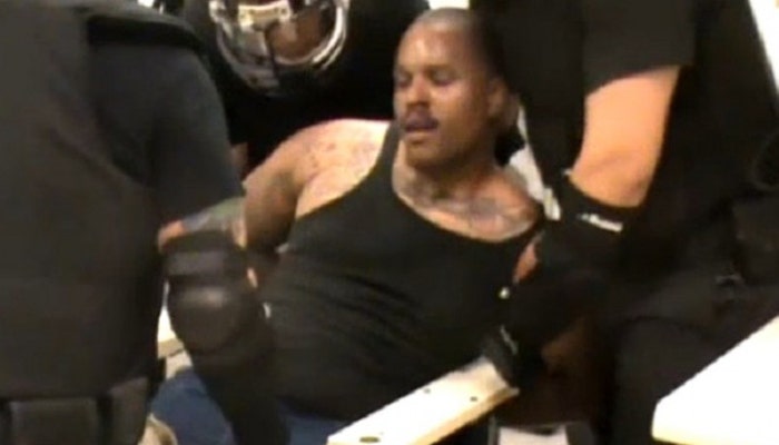 Video shows decorated soldier's desperate, final moments in jail cell ...