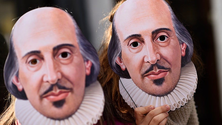 Cambridge University slammed over Shakespeare 'trigger warnings' | Fox News