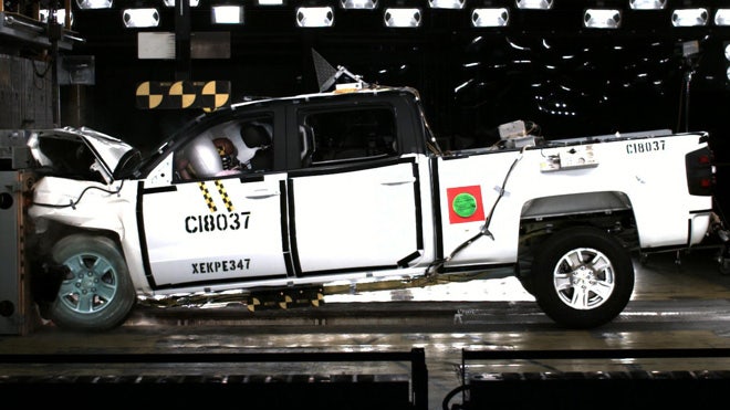 Chevy Silverado, GMC Sierra pickups earn five-star crash test ratings ...