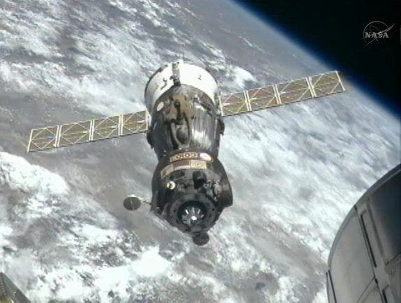 Space Station Astronauts Return to Earth Aboard Soyuz Capsule | Fox News