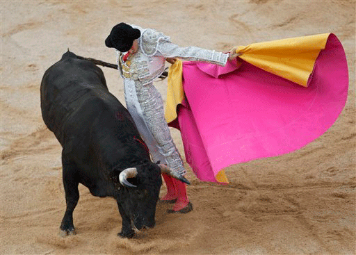 Thousands Gather in Spain for Famous Bull-Running Festival | Fox News
