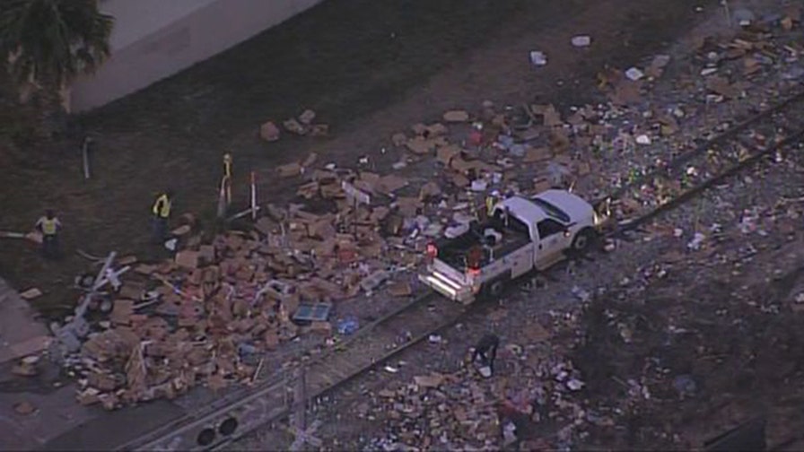 Air 'smells like bacon' after semi-truck crash spills meat onto roadway ...