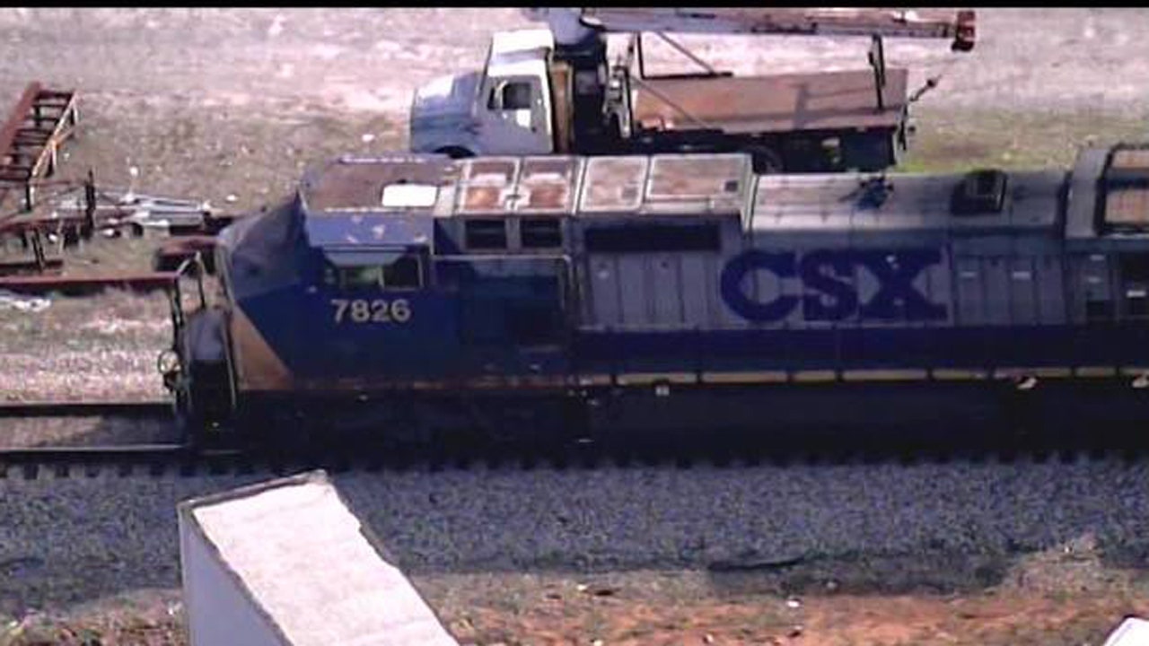 Teenager loses both feet after being struck by train in Georgia | Fox News