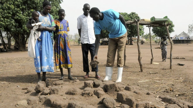 Mysterious nodding disease afflicts young Ugandans | Fox News