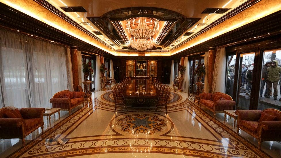Former President Viktor Yanukovych's sprawling mansion, now abandoned ...