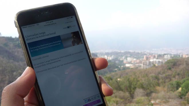 Venezuelan cellphone carriers suspend international calls, users ...