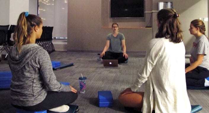 University of Vermont dorm promotes healthy lifestyle, yoga | Fox News