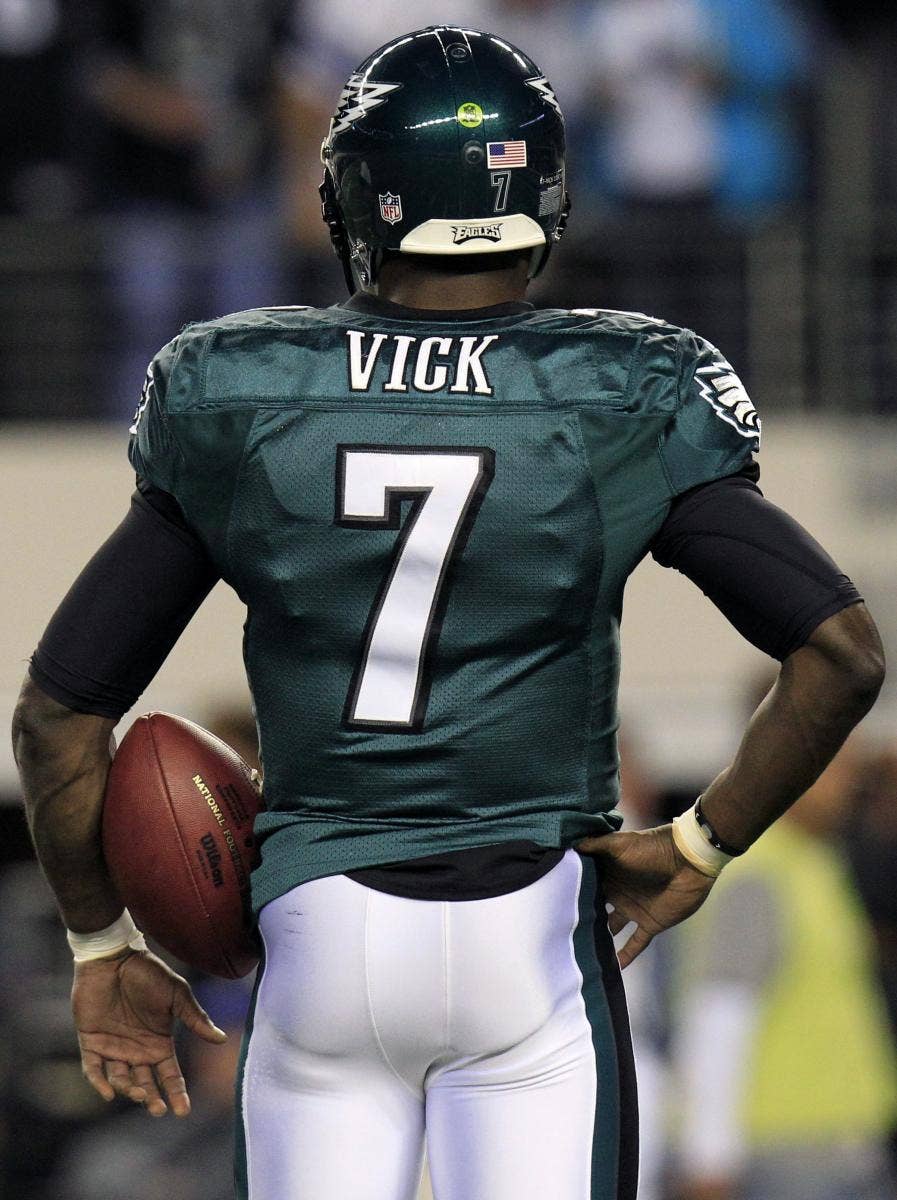 President Obama Talks Vick But Still Loves His Bears | Fox News