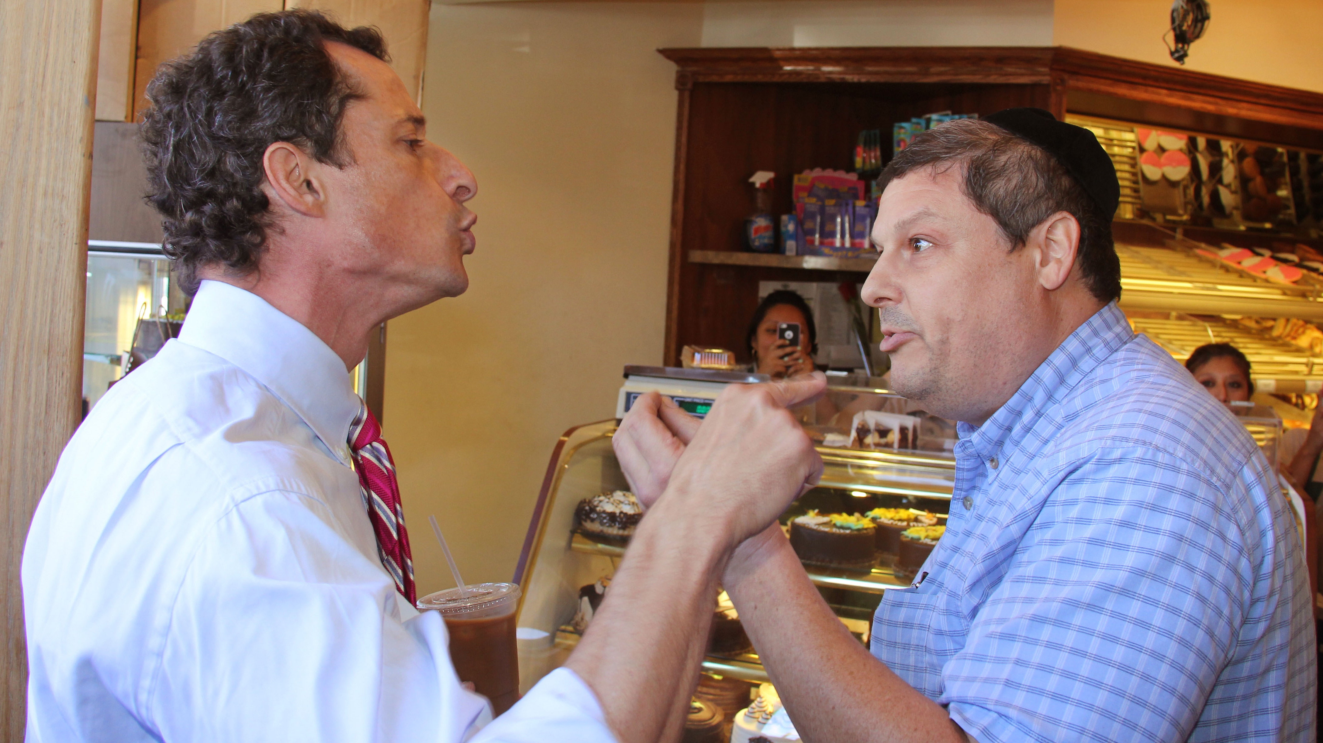 Weiner chews out patron at Brooklyn bakery | Fox News