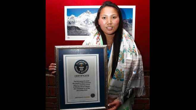 Woman sets record by climbing Everest twice in a week | Fox News