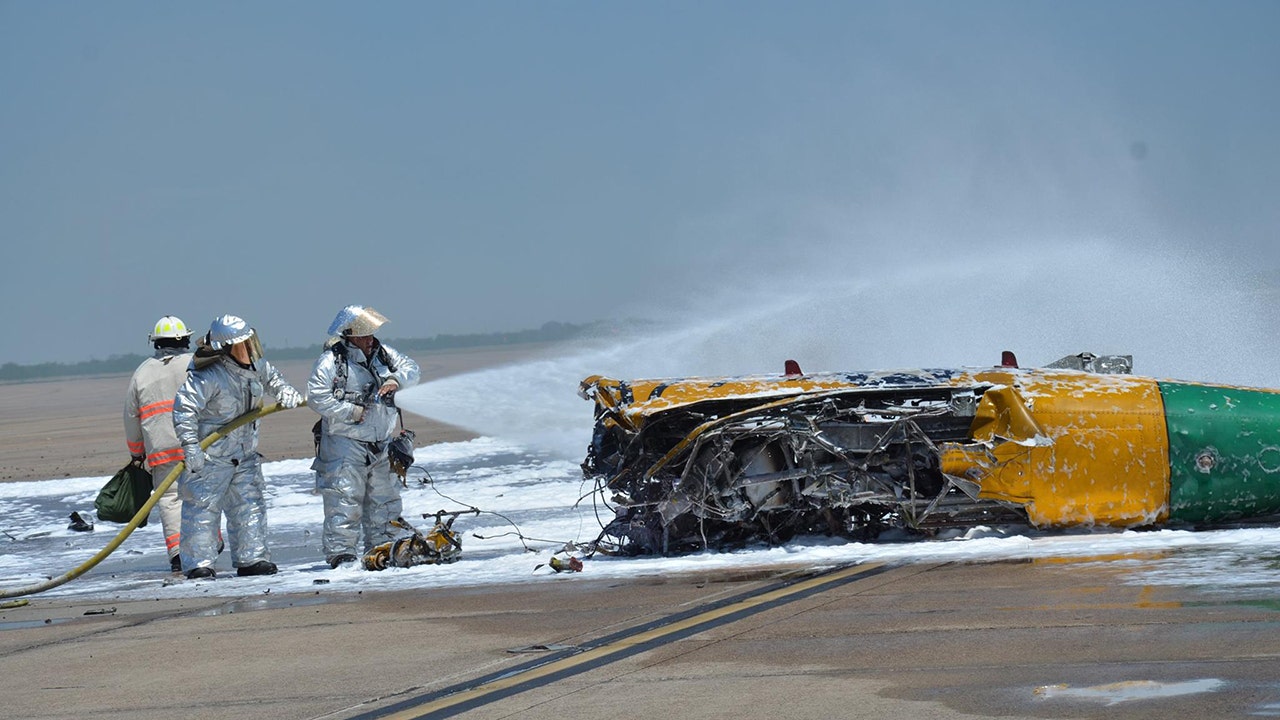 Crash of World War II-era plane kills 2 civilians at naval air station ...