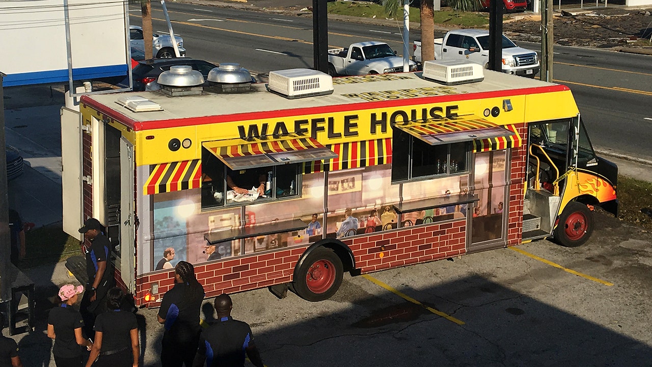 Waffle House Sends Mobile Truck To Panama City Gives Free Food To 