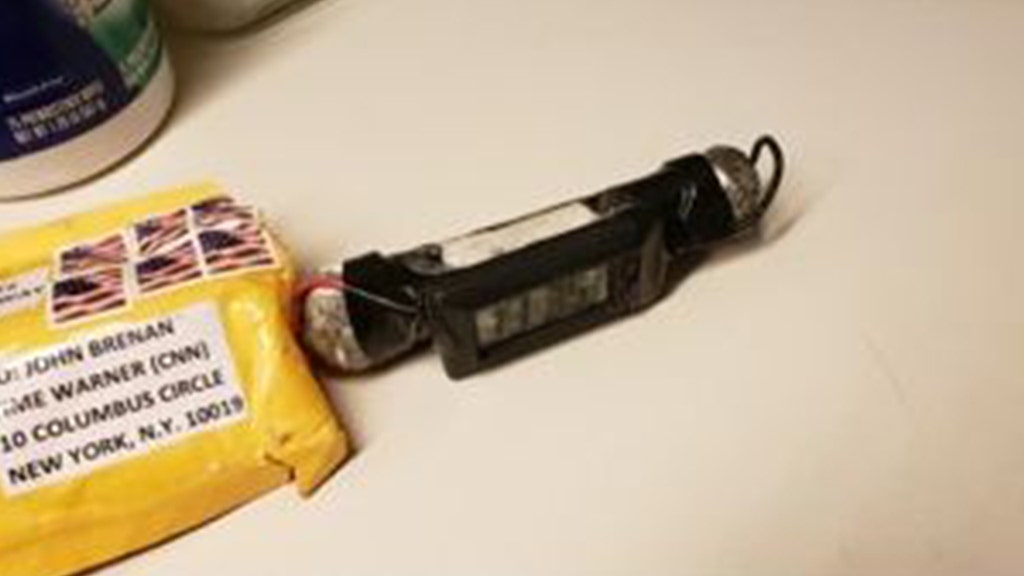 Explosive devices mailed to Obama, Hillary Clinton, others prompt ...