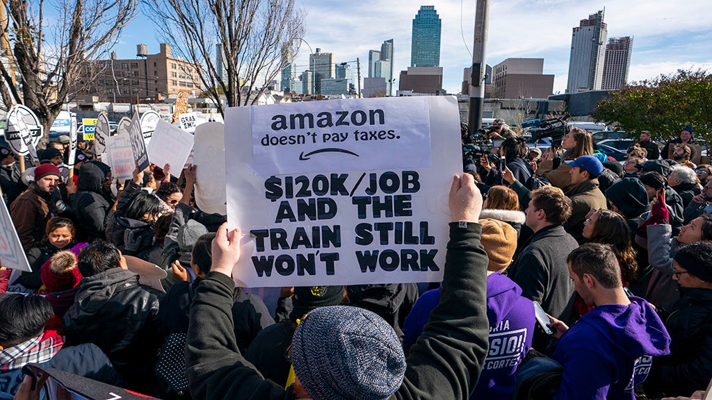 New York City’s endangered middle class in exodus, analysts say | Fox News