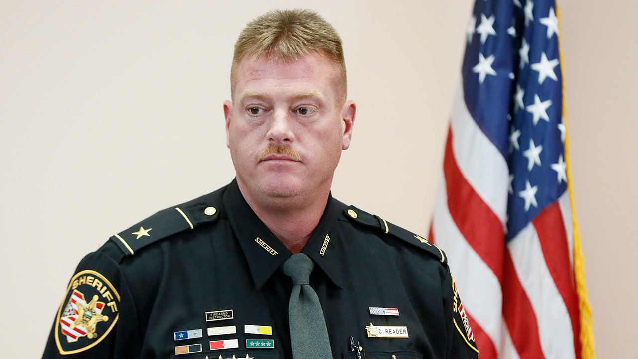 Ohio sheriff accused of taking money during drug arrests to fund ...