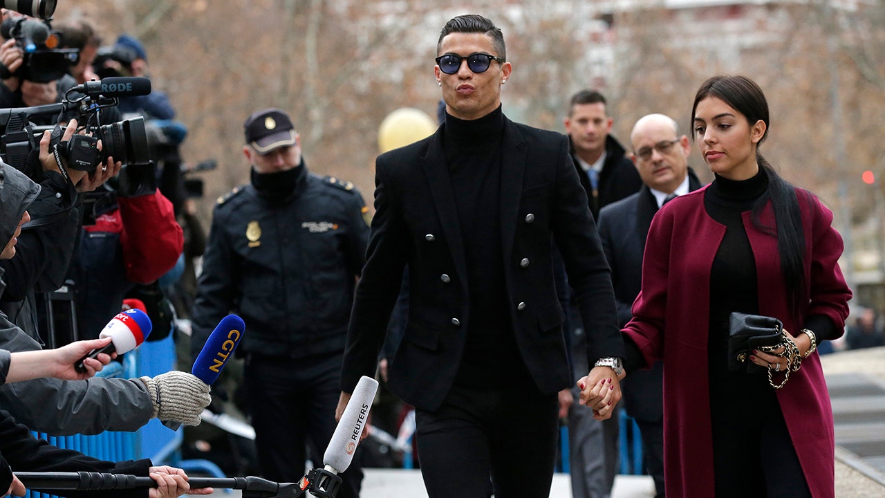 Cristiano Ronaldo pleads guilty to tax fraud, fined $21 million, handed ...