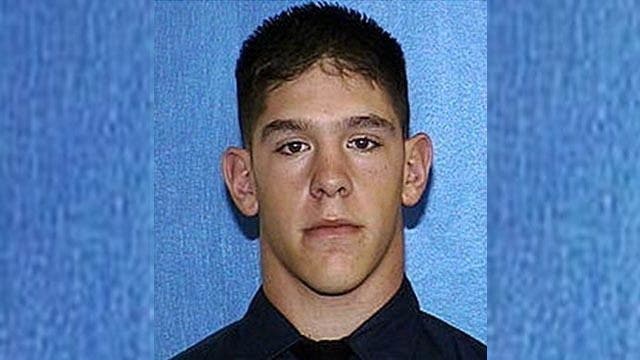 Wisconsin waitress gives police officers touching note after cop's ...