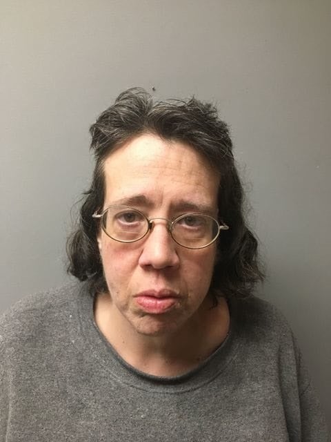 Virginia woman hid mother’s decomposing body under blankets, air ...