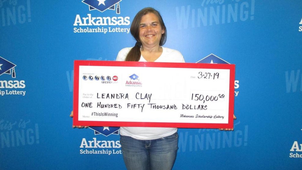 Arkansas woman wins $150G Powerball prize a month after losing home ...