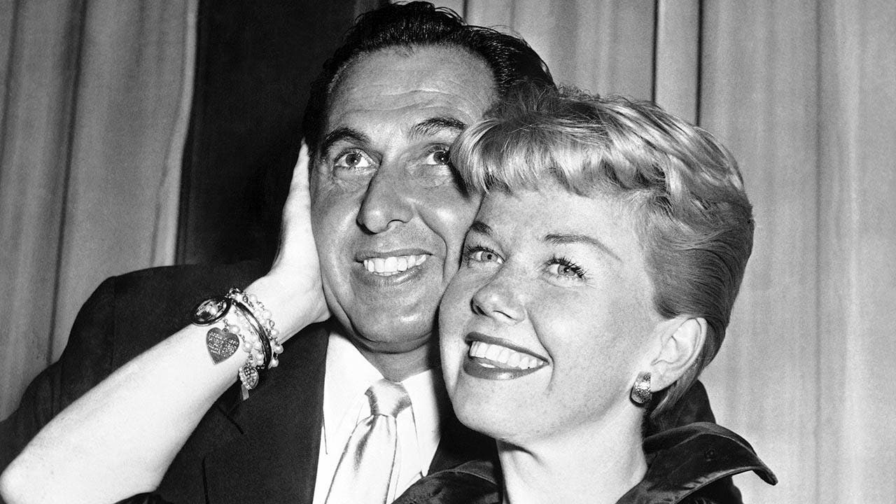 Legendary singer-actress Doris Day dead at 97 | Fox News