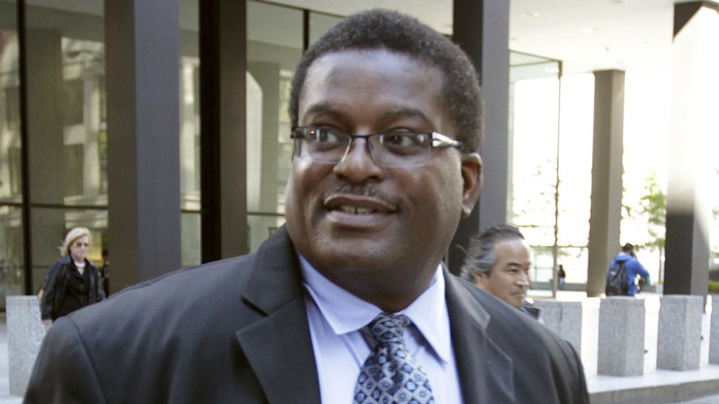 Former Chicago cop exposes criminal cover up in police department, says ...