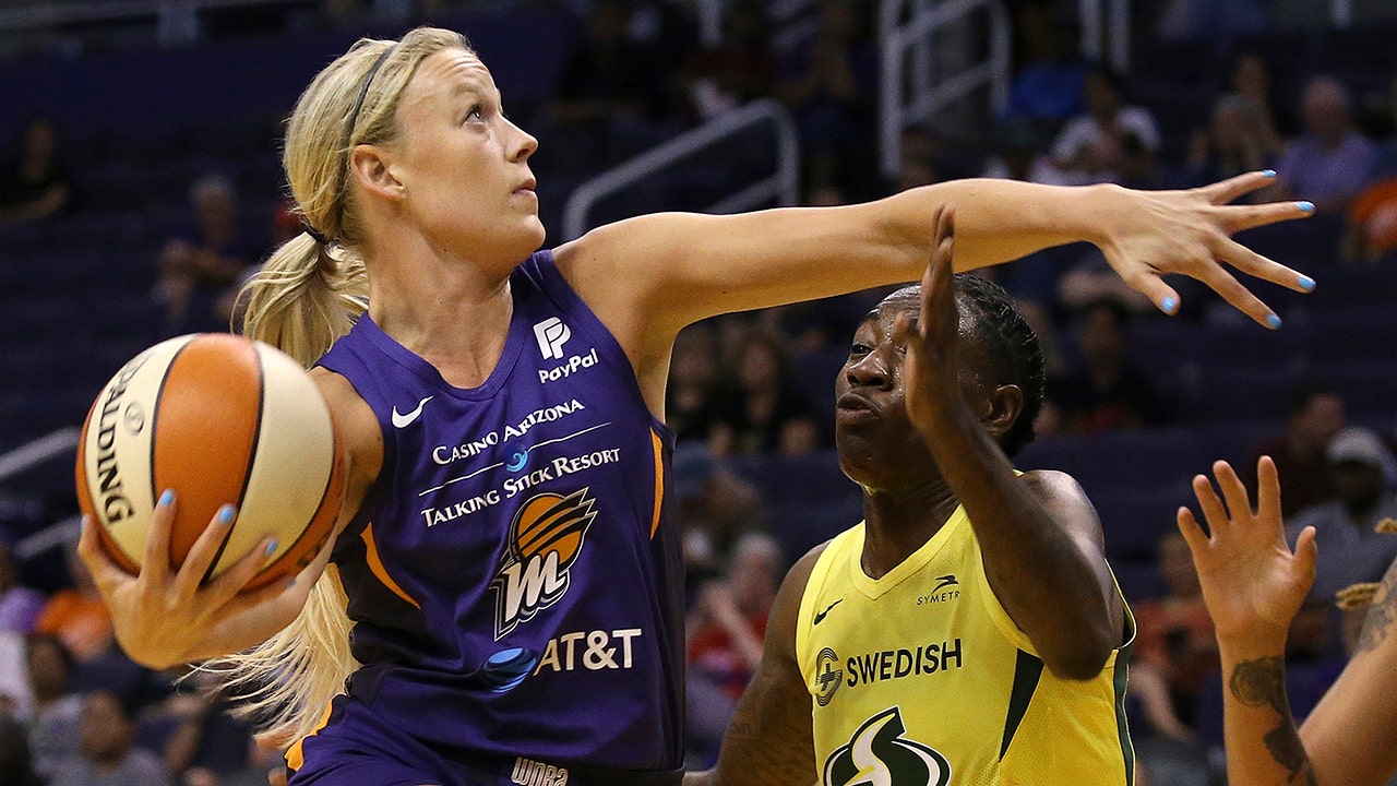 Much at stake heading into final week of WNBA regular season | Fox News