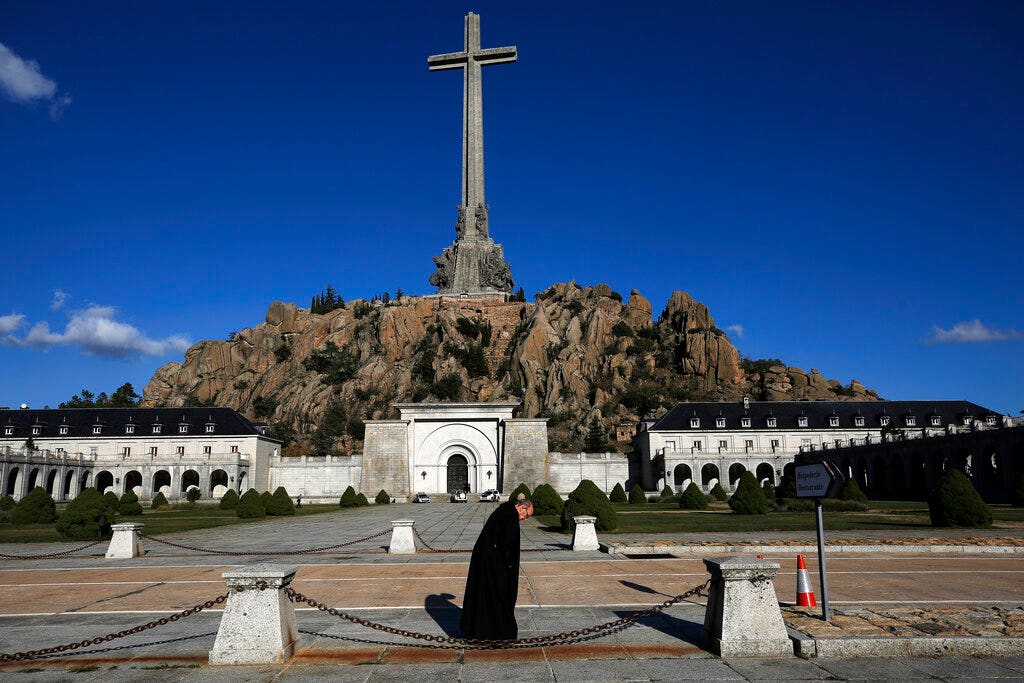 Spanish dictator Francisco Franco to be exhumed on Thursday | Fox News