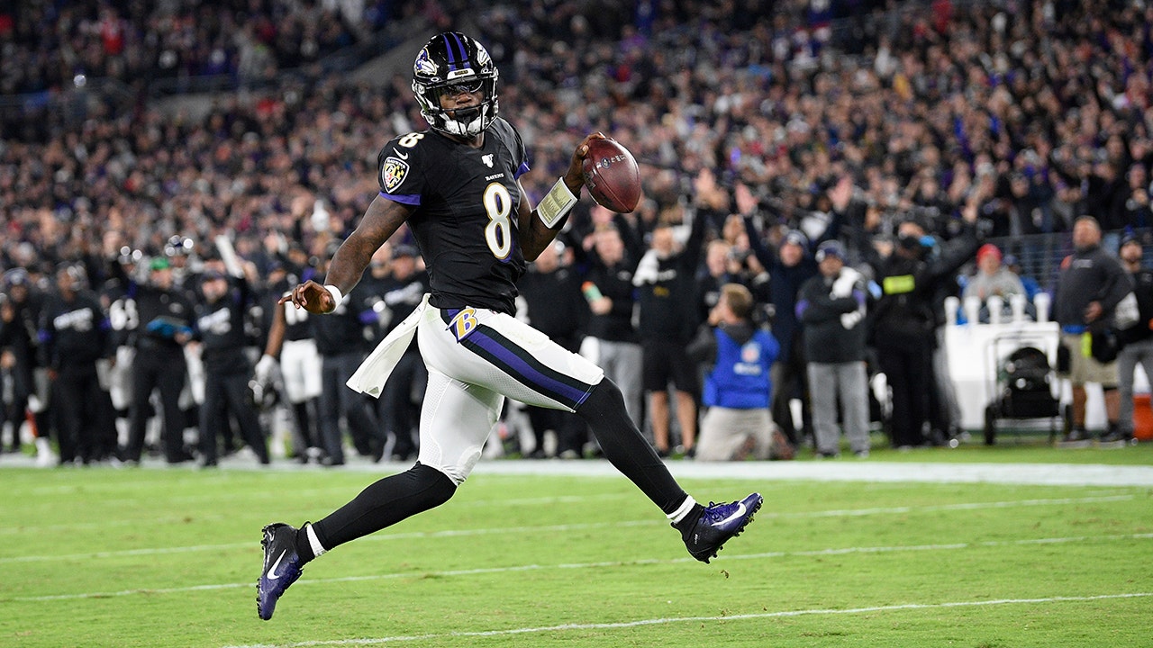 Lamar Jackson running toward record book | Fox News