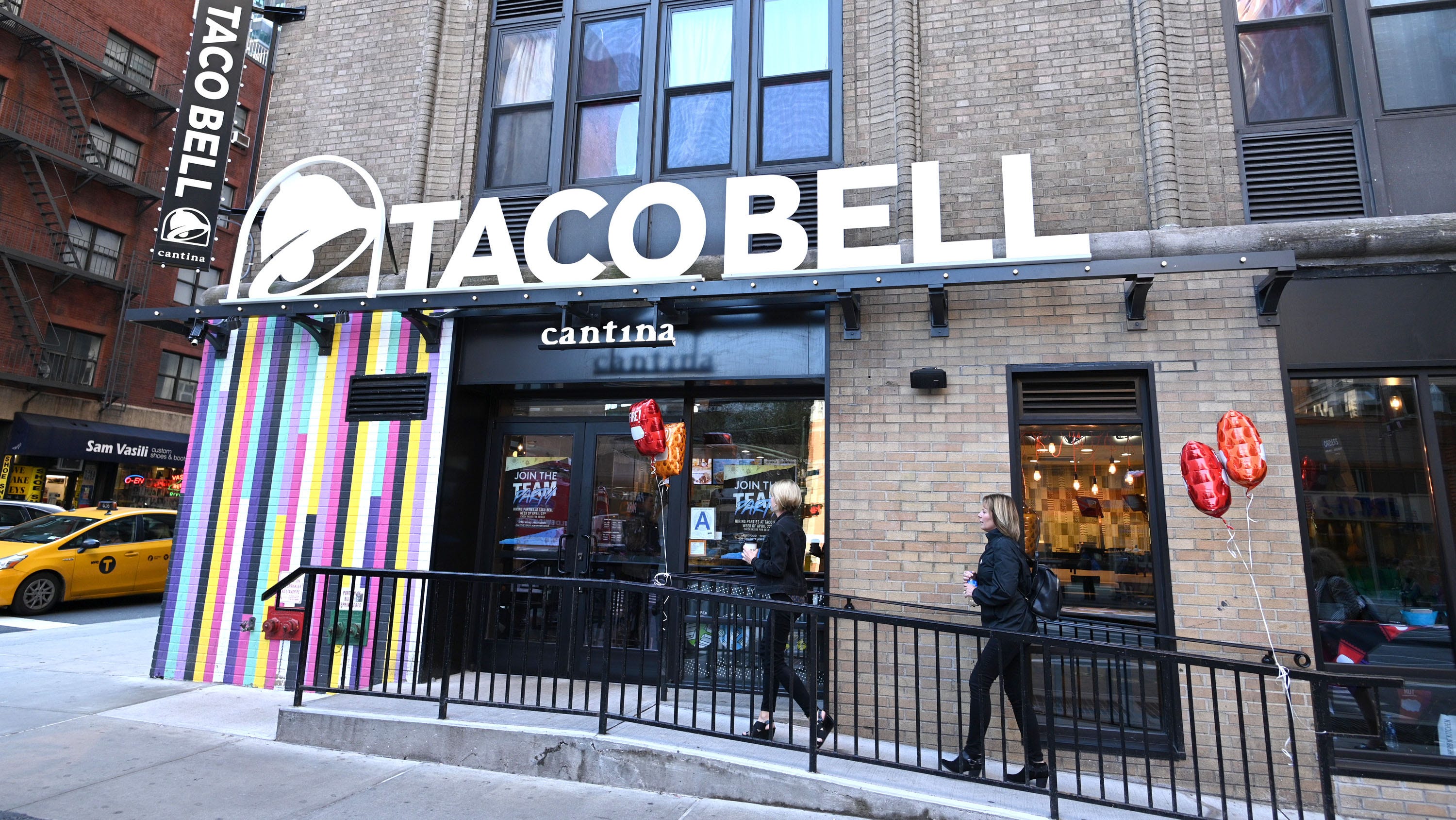 Taco Bell Expanding Cantina Locations Upgrading Traditional Taco Bell Expanding Cantina Locations Upgrading Traditional