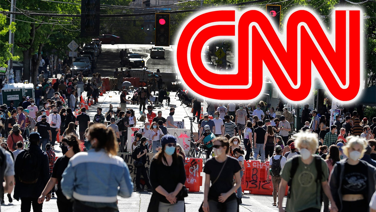 CNN correspondent contradicts network's own report that armed ...