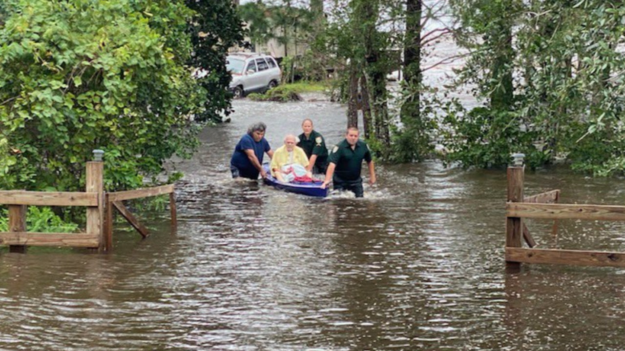 Sally leaves deadly mark on Gulf Coast, hundreds of rescues in Florida ...