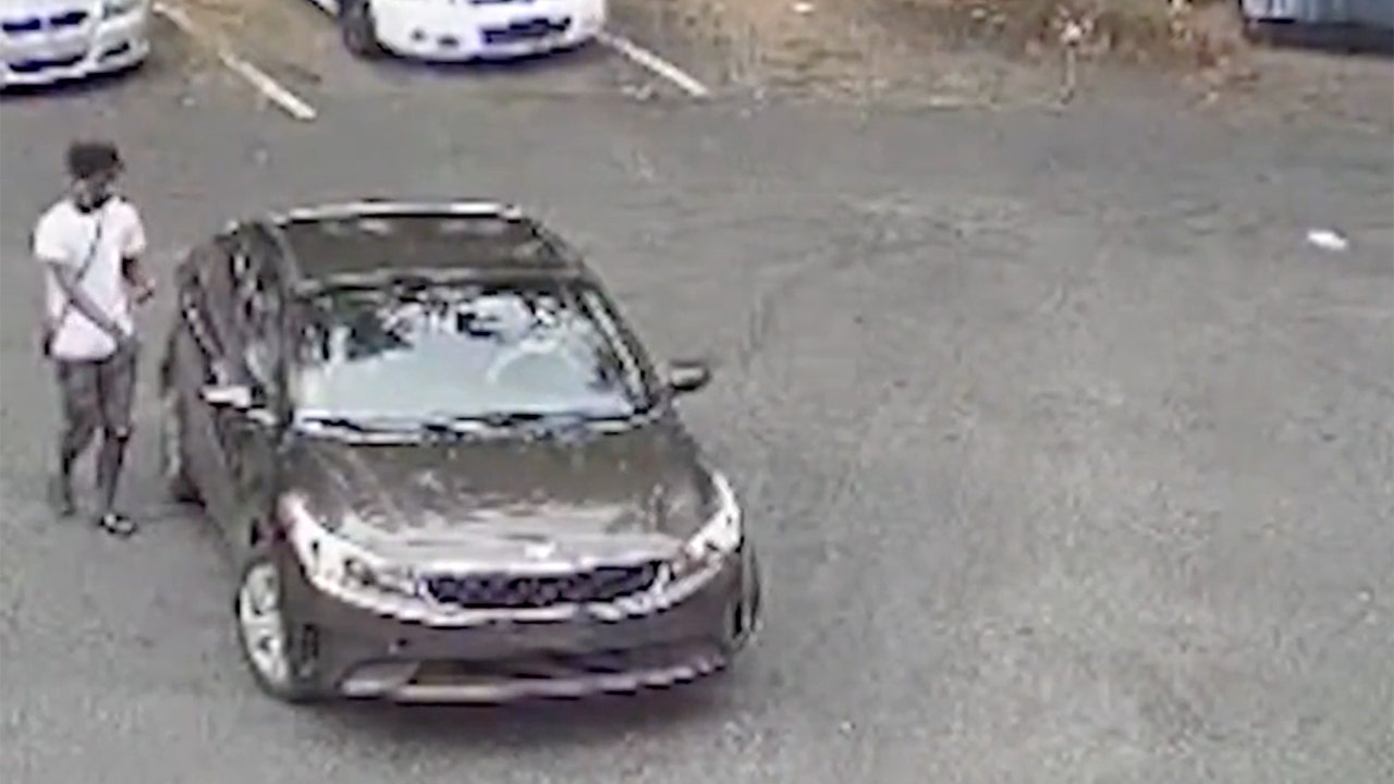 Atlanta police: 3 suspects using Grindr app to target, rob members of ...