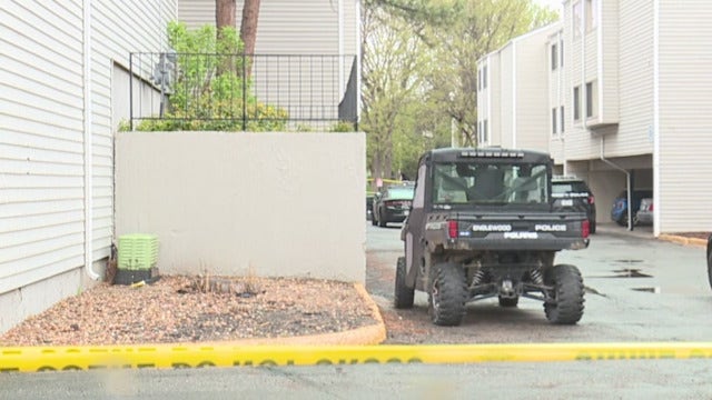 Colorado police officers dragged by stolen vehicle suspect | Fox News