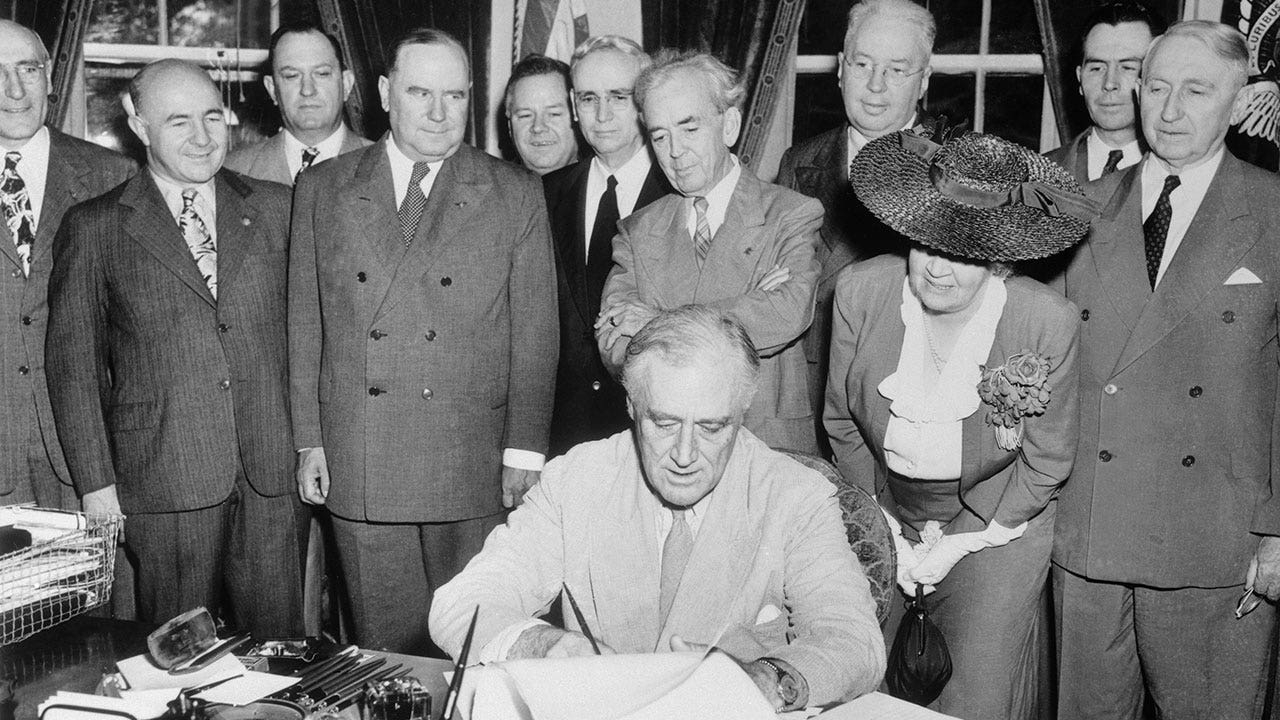 On This Day In History June 22 1944 FDR Signs GI Bill With Far