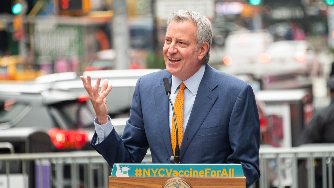 De Blasio won't say when he'll repay taxpayers $320K he spent on ...