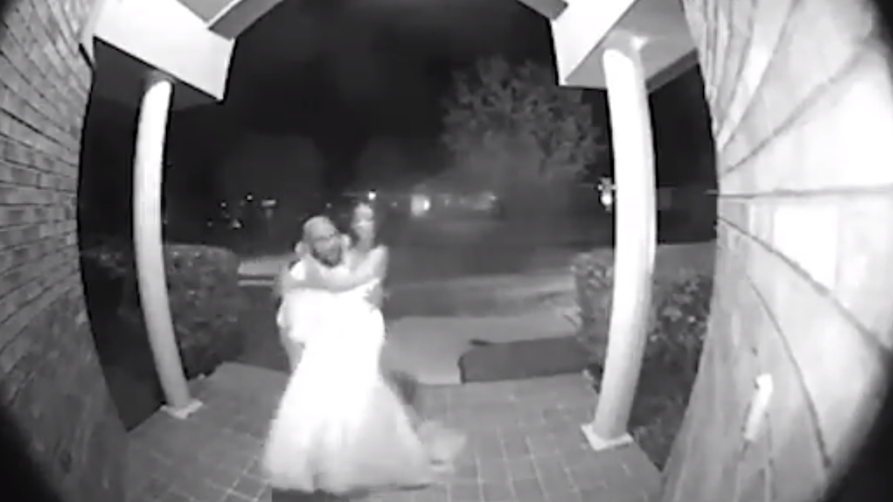 Ring video reveals sweet moment when man carries bride over threshold ...
