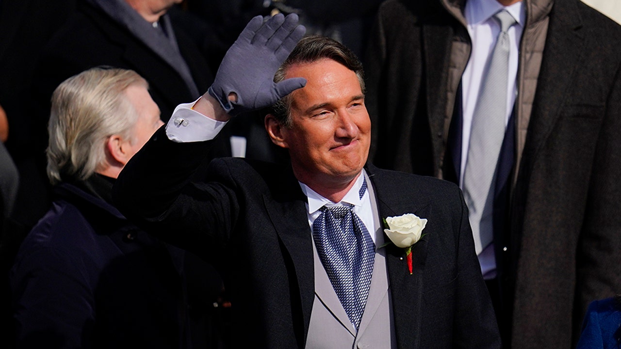 Republican Glenn Youngkin sworn in as governor of Virginia | Fox News
