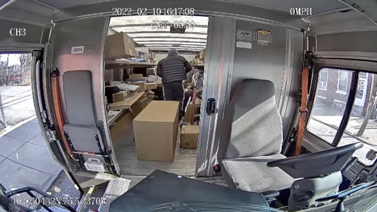 Philadelphia Fedex Employee Tied Up Held At Gunpoint By Carjacking
