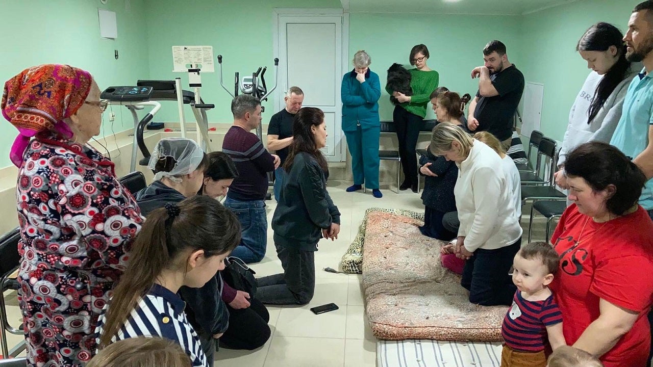 Churches in Ukraine, Russia delivering supplies to embattled citizens ...