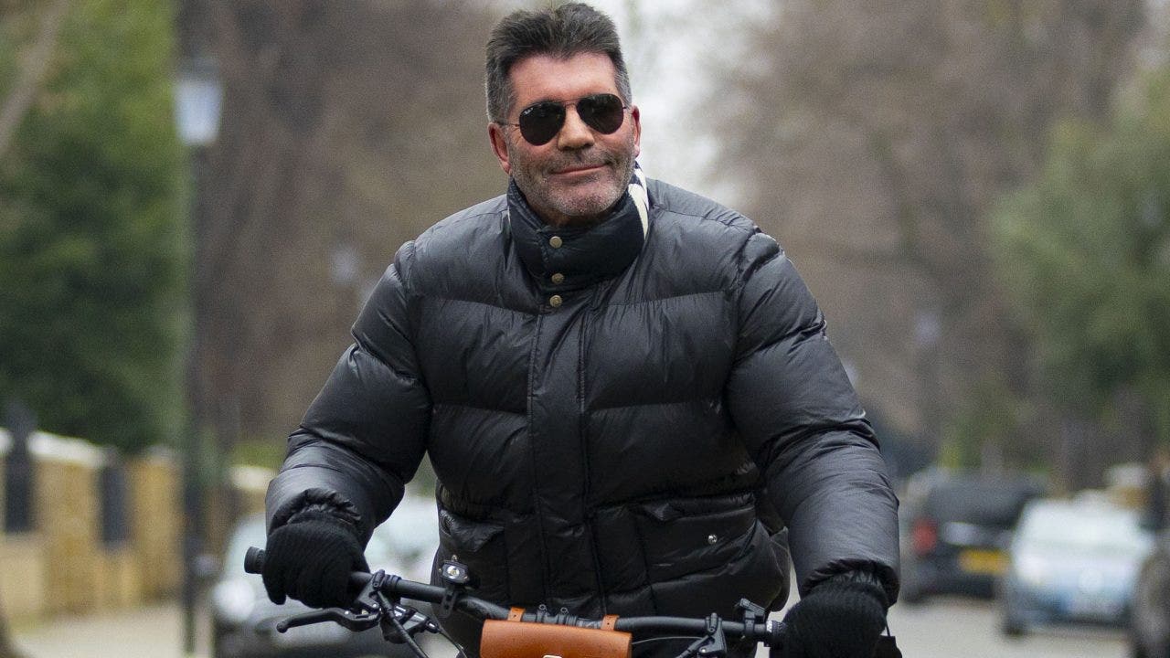 Simon Cowell ‘doing well,’ ‘healing at home’ with broken arm following ...