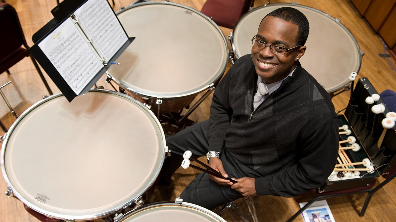 Musician from Gary, Indiana, has a bold mission: 'Connect with each ...