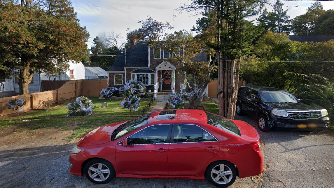 New York man dies after being shot while answering his front door | Fox ...