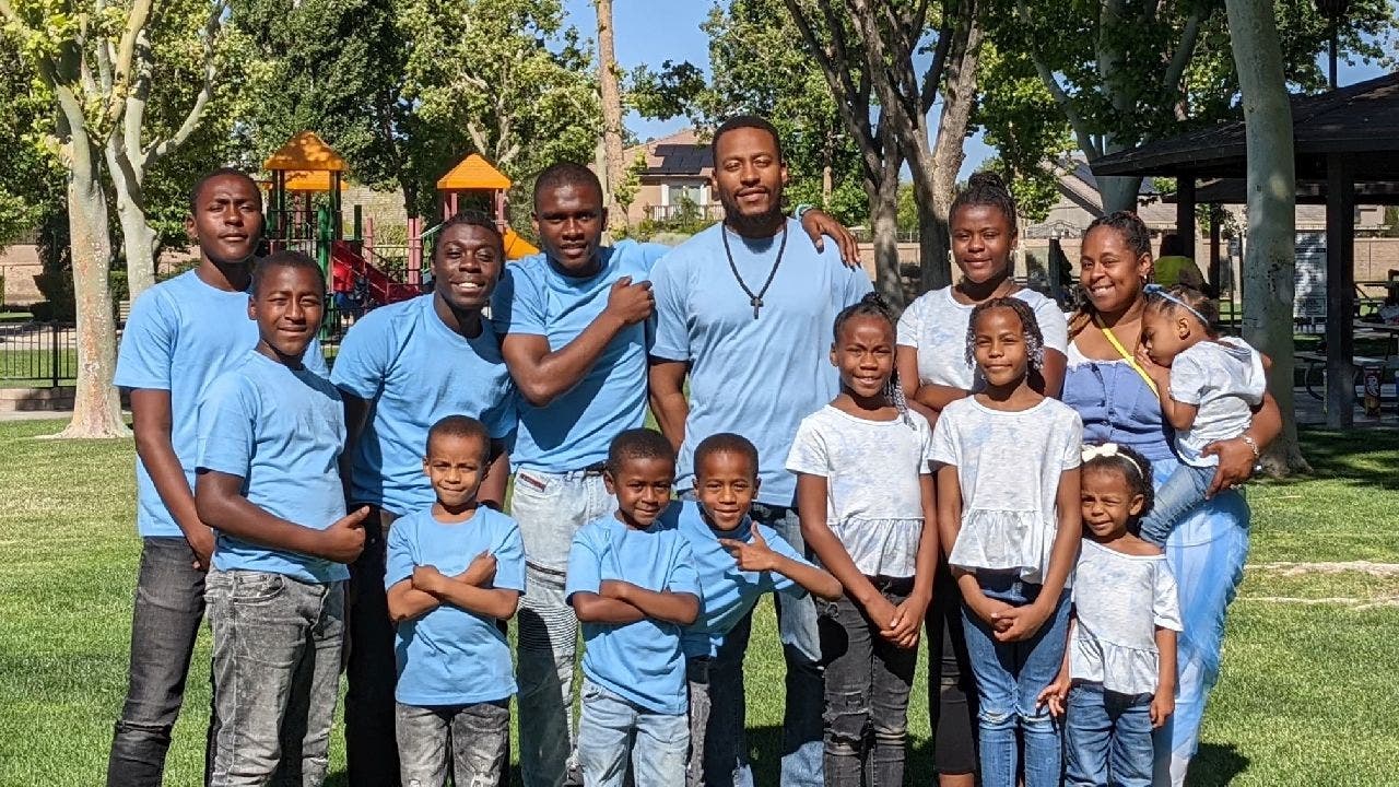 California parents of 12 kids reveal memorable back-to-school 'ready ...