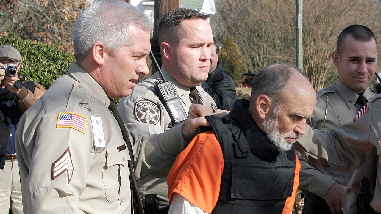 Convicted serial killer behind 2 beheadings once warned police a victim ...