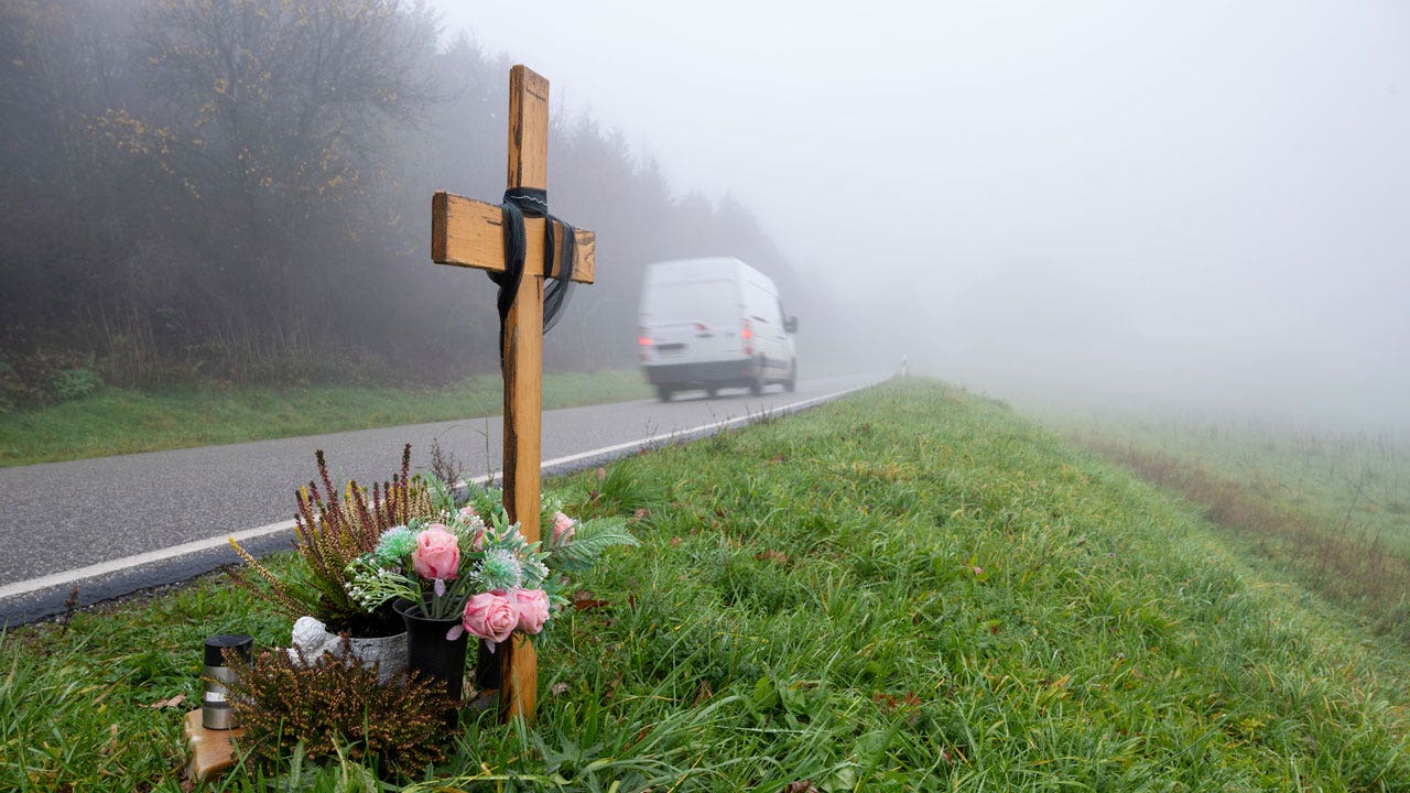 German poacher given life sentence for killing 2 police officers | Fox News